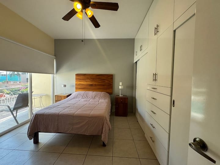 Suite Tulipán | Balcón Privado + Centro De Ajijic - Ajijic