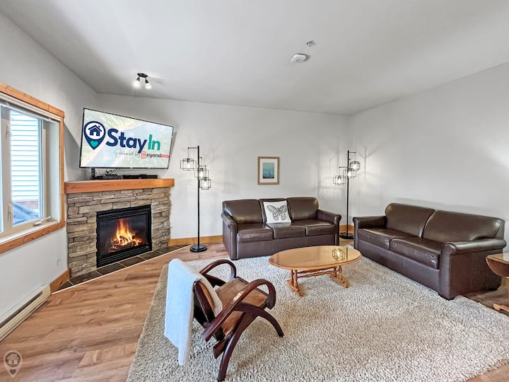 Willow Vistas Condo | Balcony & Mountain Stay - Kimberley, BC, Canada