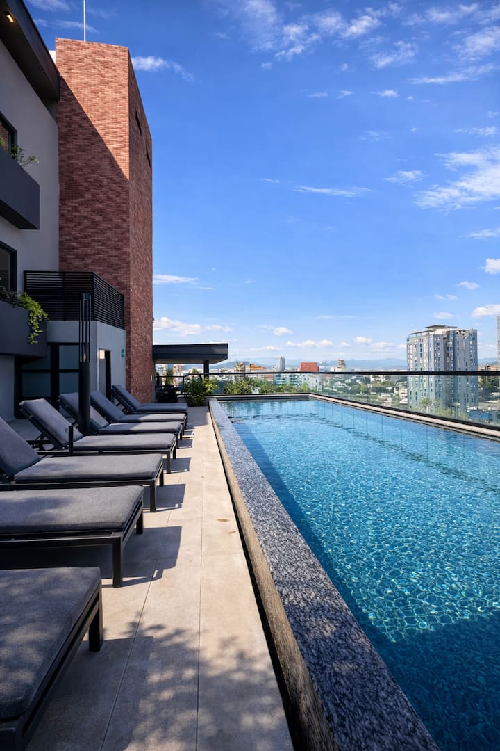 Departamento Centrico En Guadalajara | Alberca - Mexico