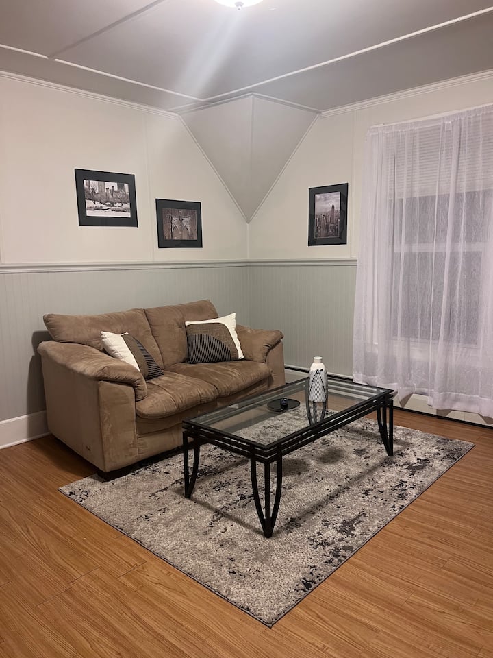 Cozy Uptown Waterville - Waterville, ME