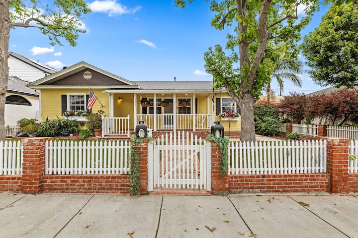 World Cup Base In Redondo: Main + Guest House - Redondo Beach, CA