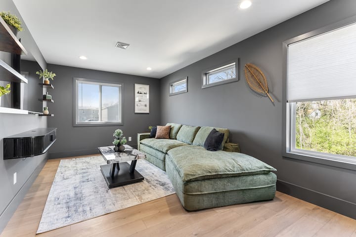 Central Apartment - Crystal City, MO