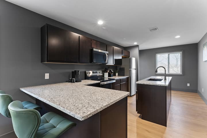 Central Apartment - Crystal City, MO