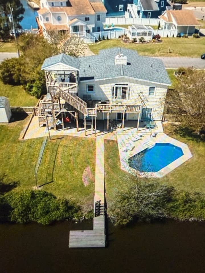 Waterfront Retreat/family Paradise/sleeps 14 - Virginia Beach, VA