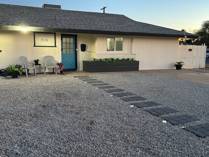 Sanctuary Suites Of Phoenix Near Gcu - Phoenix, AZ
