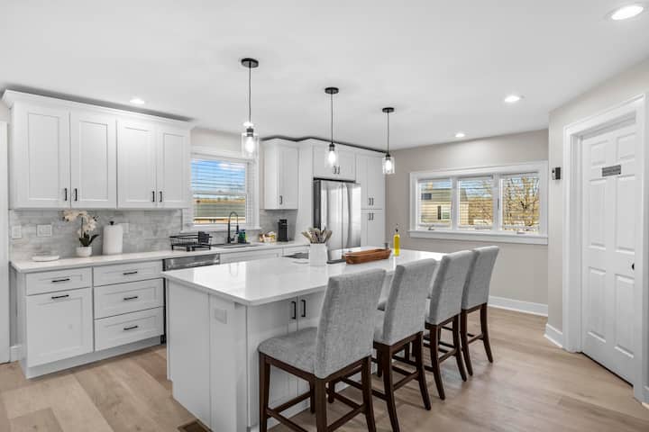 Renovated Single Family Home In Central Ct - Middletown, CT