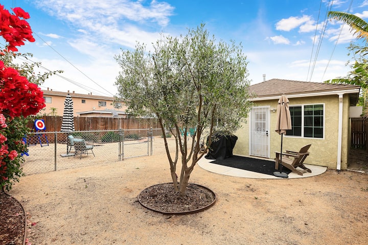 Charming Cottage Near La & Disney | Bbq, Yard, A/c - Cerritos, CA