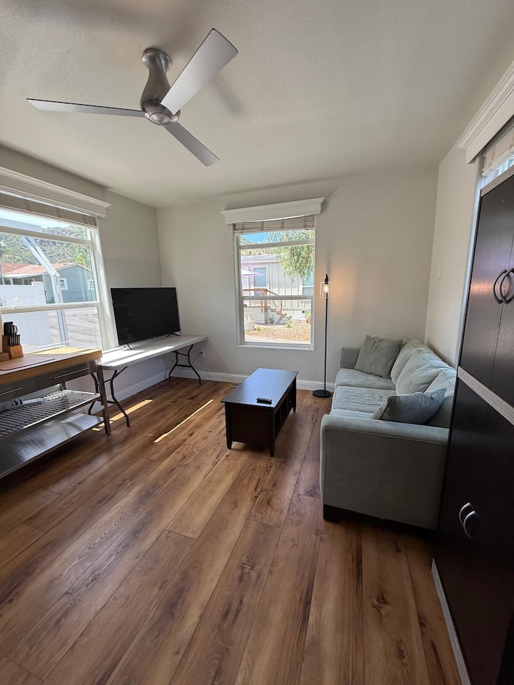 Peaceful Guest House In The Santa Monica Mountains - Agoura Hills, CA