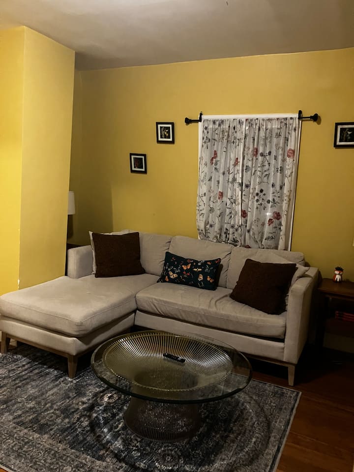 Cozy Apt At 3rd Floor - Yonkers, NY