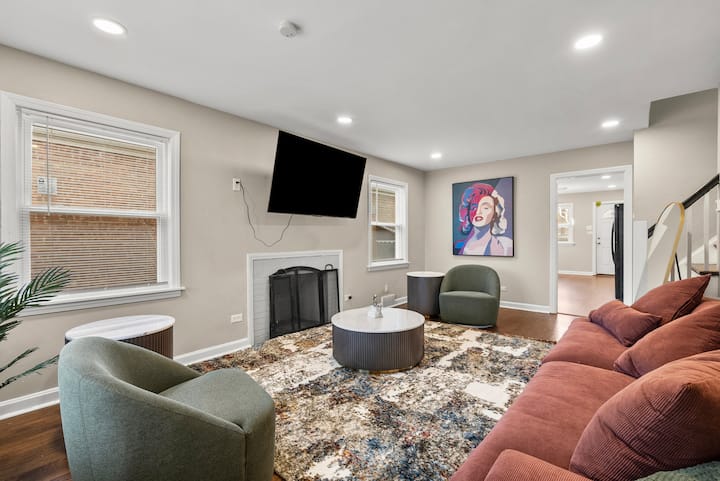 Extended Stay Friendly | Cozy Chicago Home - South Front Avenue, IL