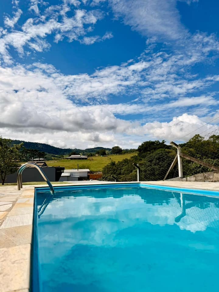 Chácara Completa Com Piscina - Ideal Para Família - Socorro