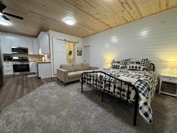 Downtown Suite - Walk To Shops And Cafes! - Palmer, AK