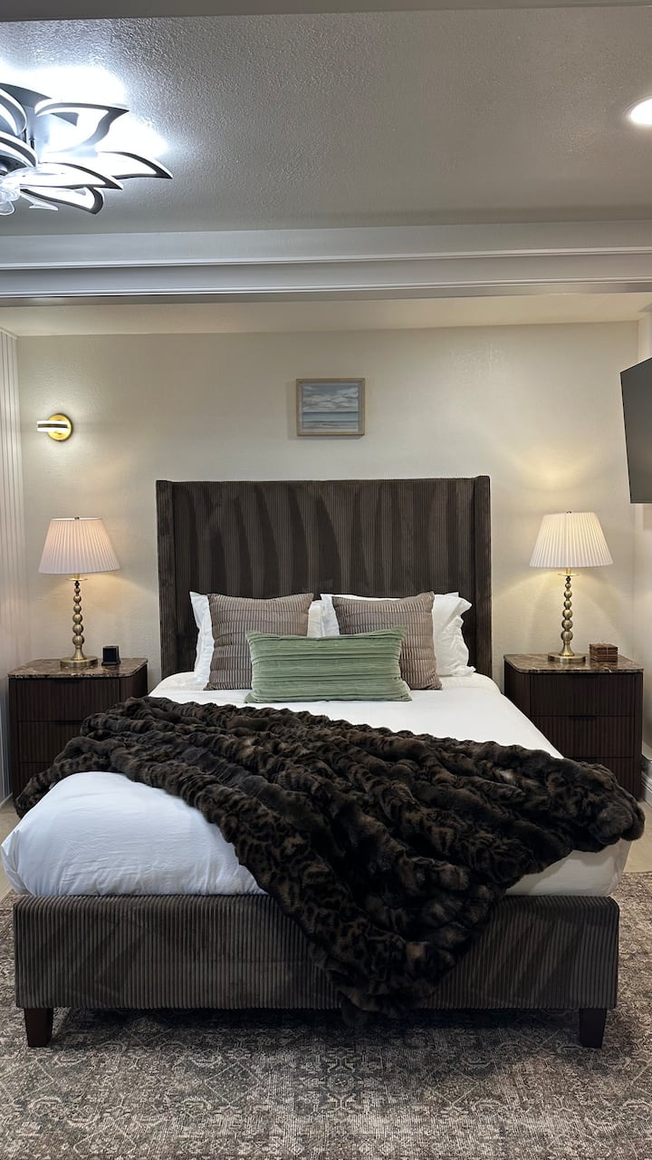 New Lux Stanford Studio! Tech Exec’s Haven! - Mountain View, CA