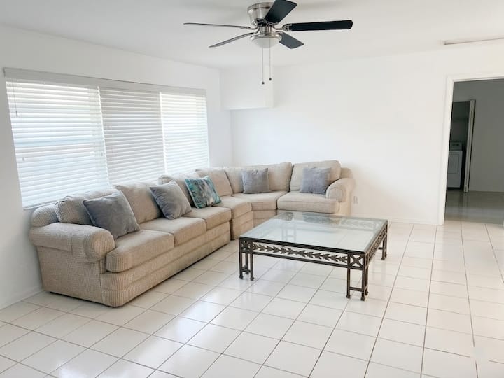 Sun-drenched Florida Escape With Private Patio - Boynton Beach, FL