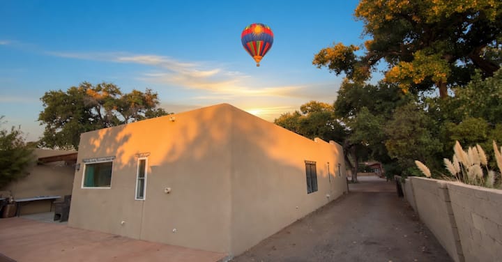 North Snoop Dogg Wing In Riverfront Estate - Rio Rancho, NM