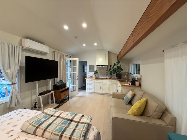 Creekside Adu Great For Single Stay - San Mateo, CA