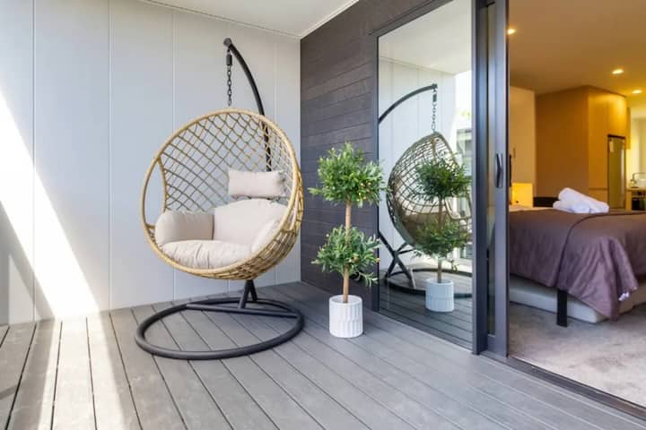 Central Studio Getaway On Bath Street - Christchurch