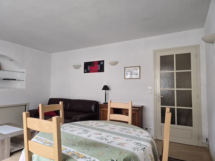 T3 Centre 200 M Mairie. - Quimper