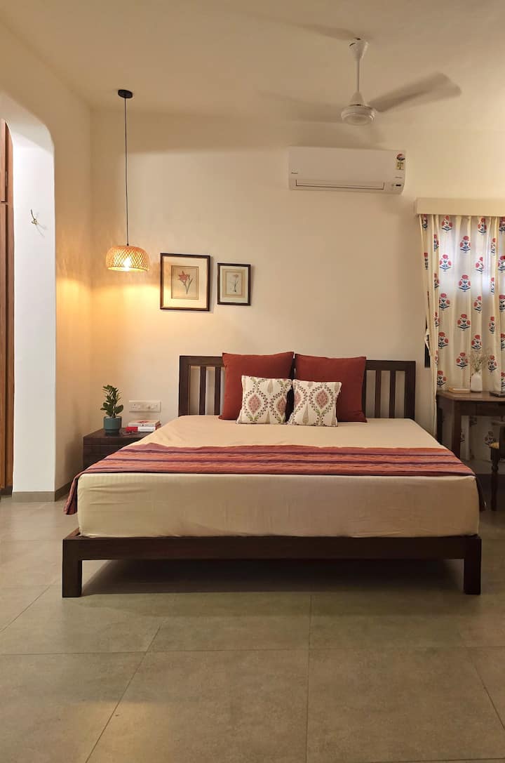Amaltas @ Anantham: Private Studio, Quiet & Homely - Puducherry