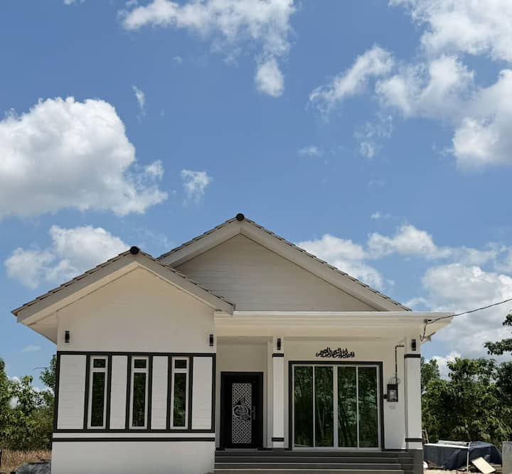 Khayra Homestay-rantau Panjang Pasir Mas - Rantau Panjang
