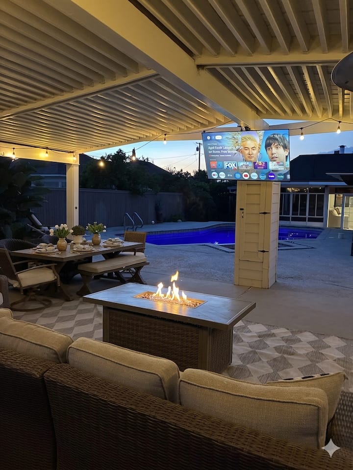 South Redlands Poolside Cabana:1 Bdrm/1bth(3 Beds) - Redlands, CA