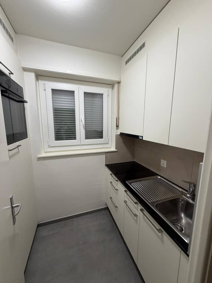 Studio En Cours D’ameublement - Lausanne