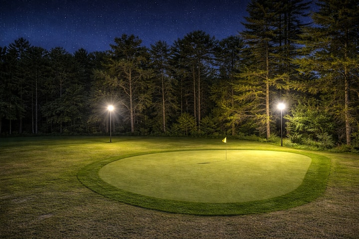 Saratoga Vineyard + Golf Course + Bar | Sleeps 25 - Greenwich, NY