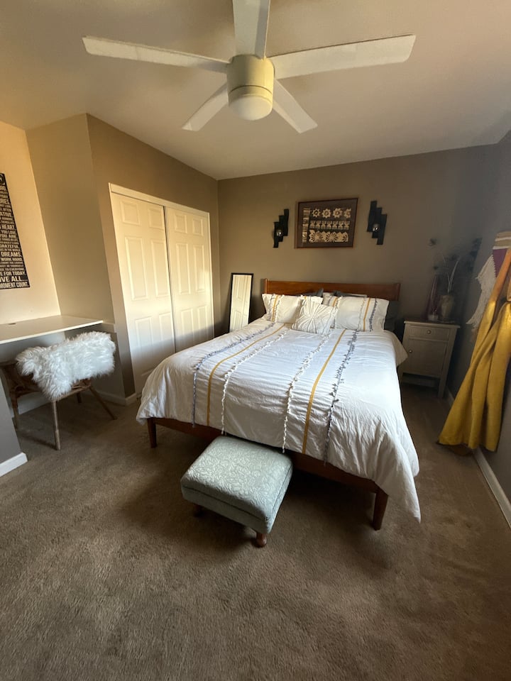 Cozy Room 10 Min Walk To Downtown Or Beach. - Oceanside, CA