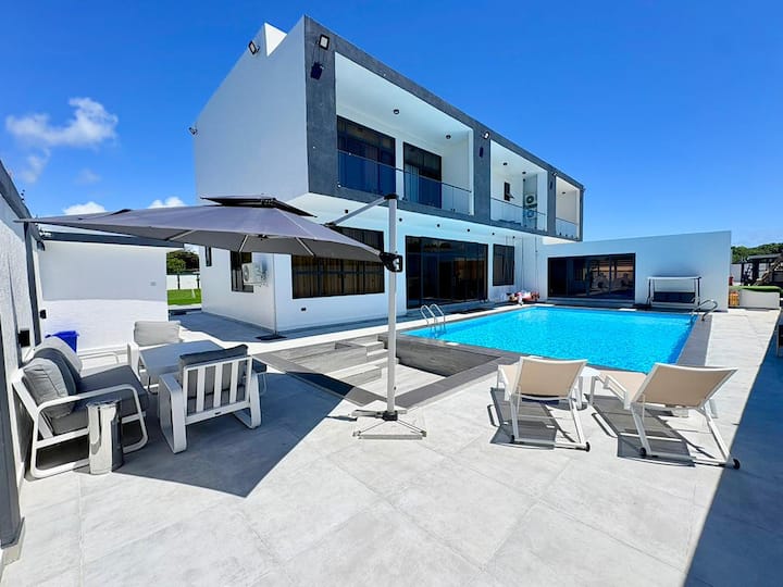 Moyo Moyo Beach Villa - Dar es Salam