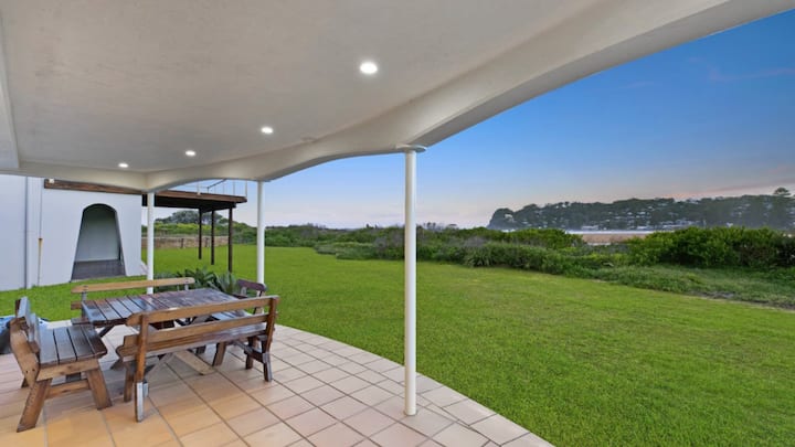 Sea And Sunset-absolute Beachfront - Terrigal