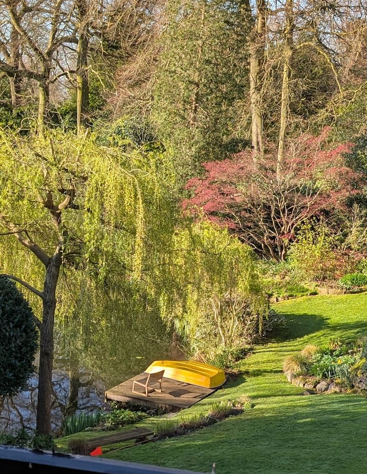 Lakeside Family Retreat - Manchester