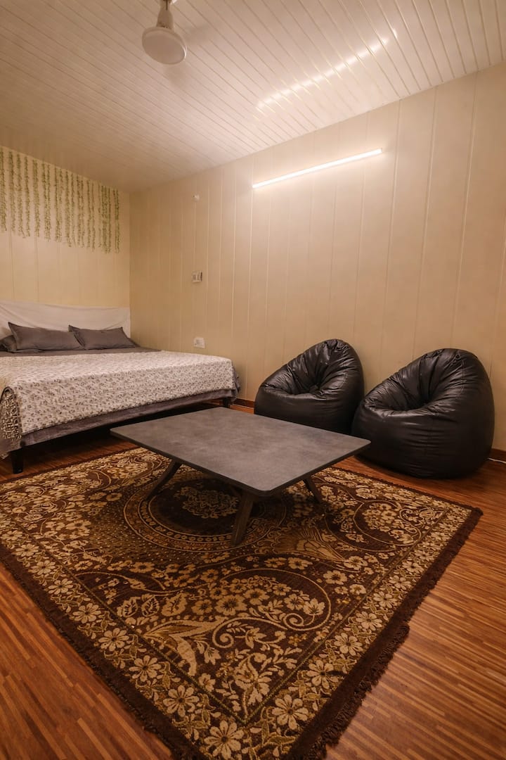 The Saintly Stays - Faridabad