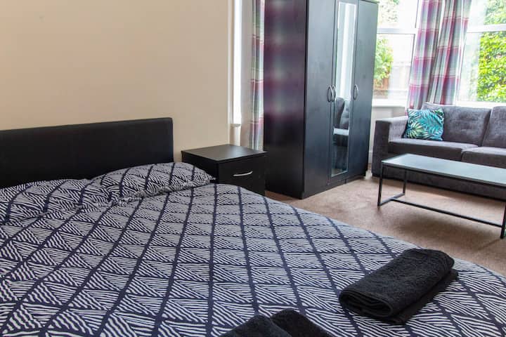 Thornbury Guest House Room 1 - Southampton, UK