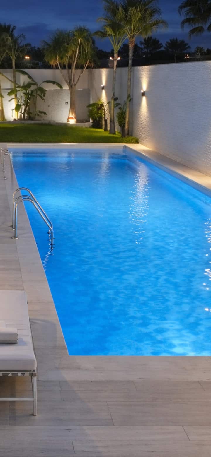 Villa 4 Suites Avec Piscine, Vue Mer Et Terrasses - Hammamet