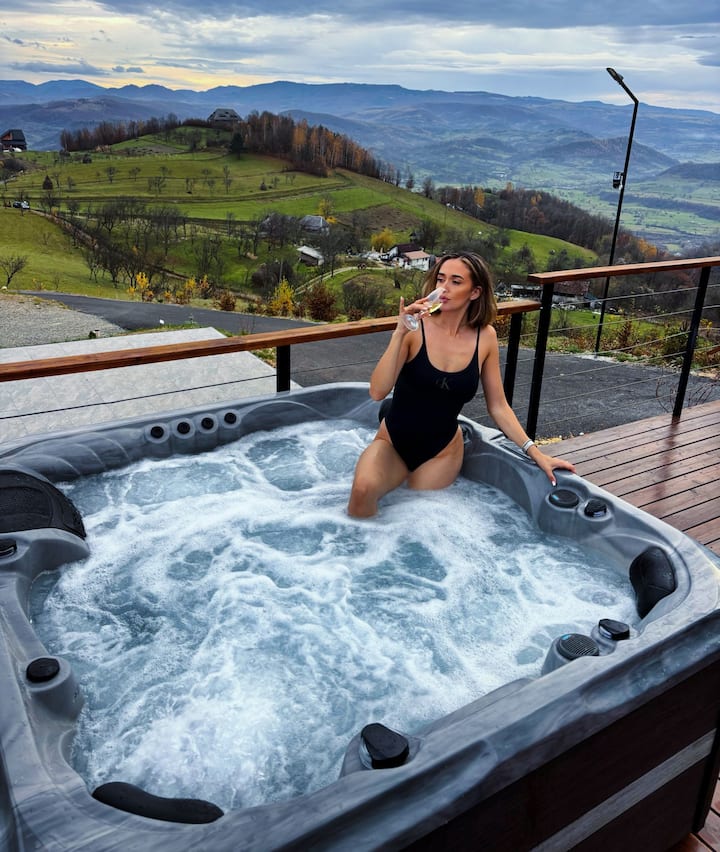 Cabana Bradova | Jacuzzi & Heated Pool | A-frame - Maramureș