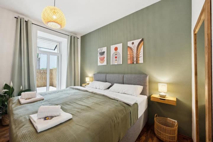Gemütliches Apartment-privater Parkplatz, Terrasse - Chemnitz