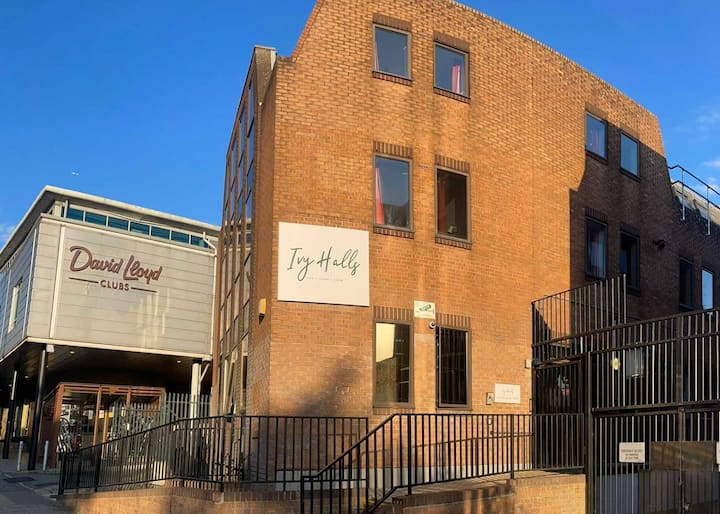 Student Only, Modern Non-ensuite Room At Ivy Halls - Camden, AR