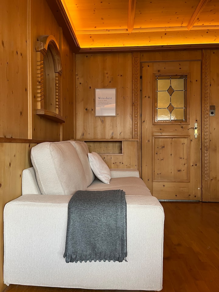 Two-level Alpine Stube Home - Innsbruck