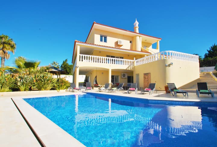 Villa W/ Bbq And Pool In Albufeira - Albufeira
