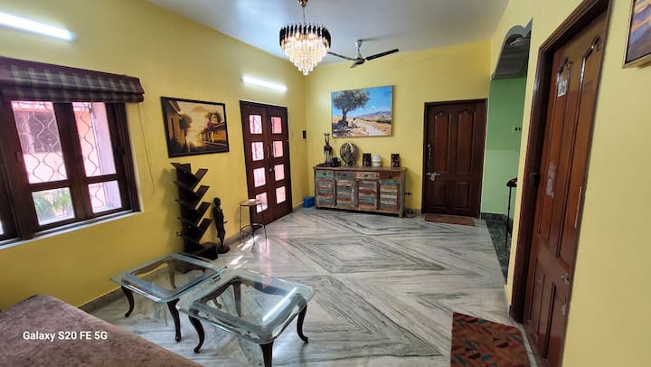 Magenta Homestay-room Aparajita - Kolkata