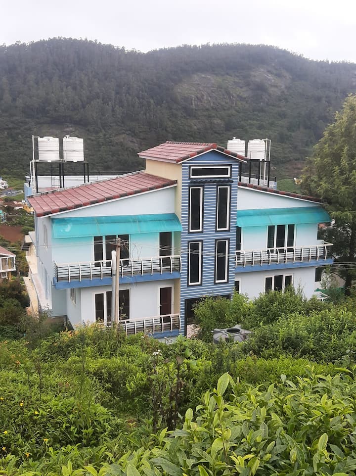 S M Home Stay 2bhk Villas, - Ooty