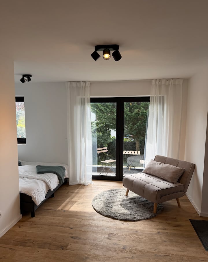 Apartment Rodenkirchen | Netflix | Balkon L Küche - Cologne