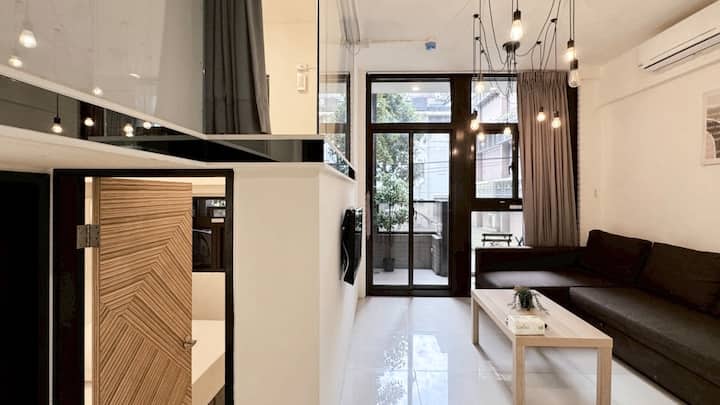 Starling Loft Ximen 시먼–陽台面公園 電梯大樓獨立門戶 近捷運550m超方便 - Taipei