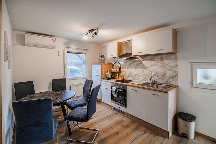 2 Bedroom Holiday Home Tip-top In Terme ČAtež - Jesenice