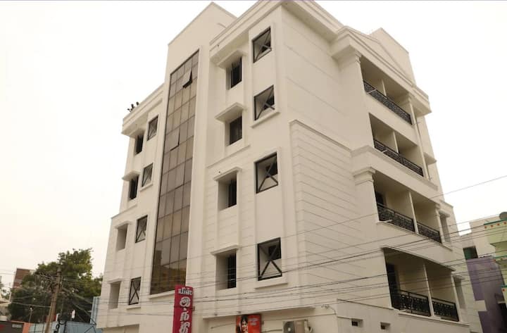 Standard Room - Bye Pass Road - Madurai