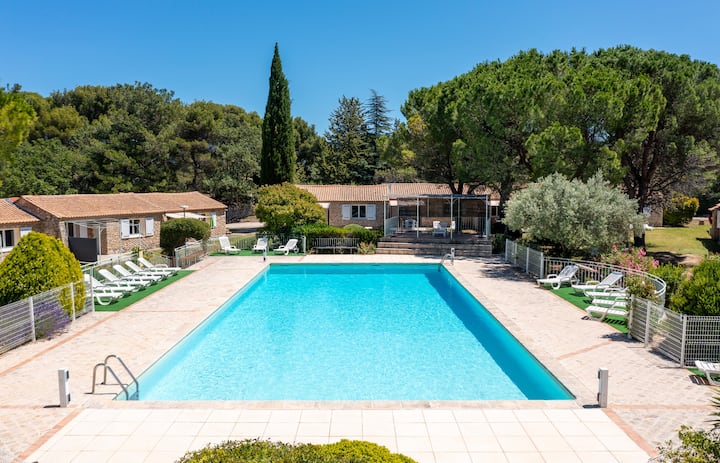Gîte Avec Piscine En Provence - Provence-Alpes-Côte d'Azur (PACA)