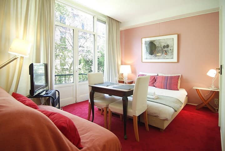 Wooden Mill: Mill 2 - Near Vondel Park Amsterdam - Amsterdam