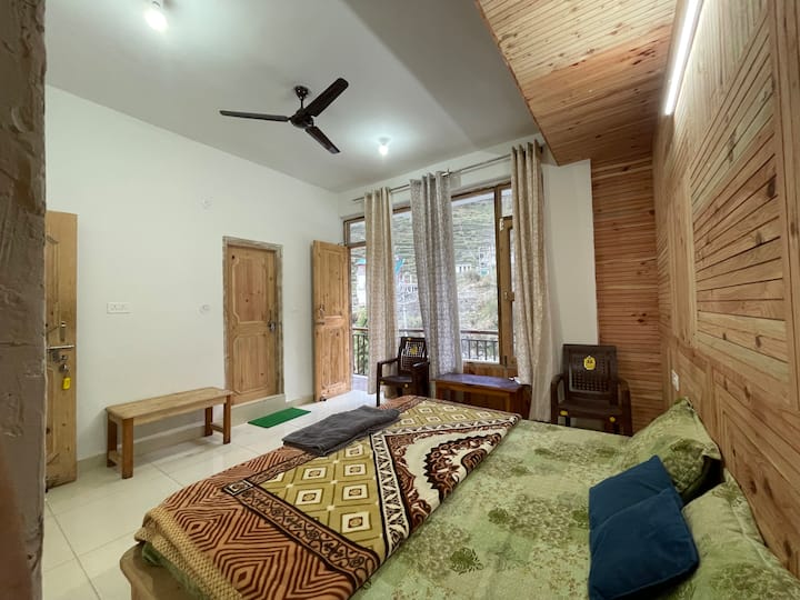 Hotel Zero Point - Barot