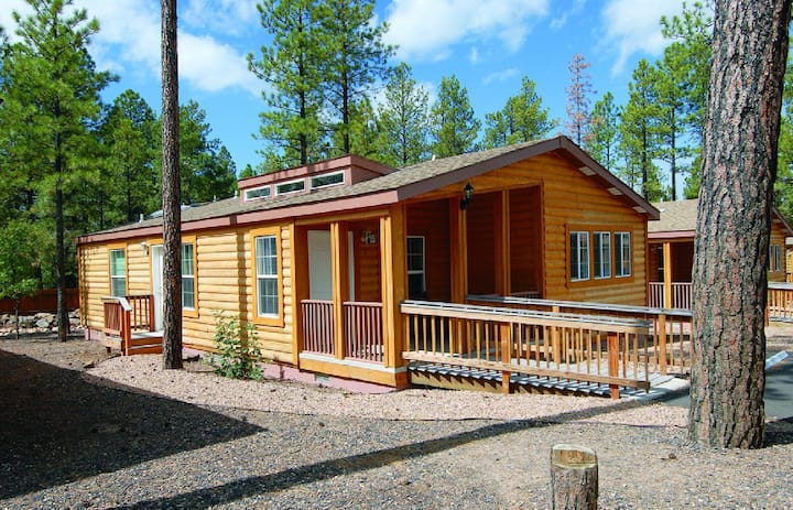 Pvc At The Roundhouse Resort Two Bedroom Cabin - Pinetop-Lakeside, AZ