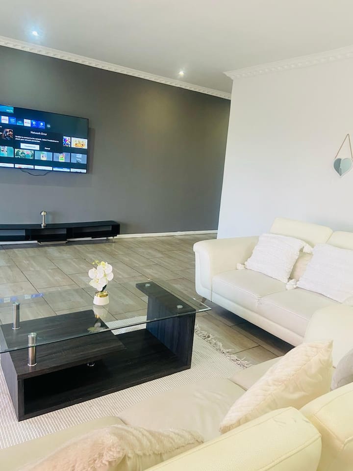 Pool View With Balcony - Mthatha